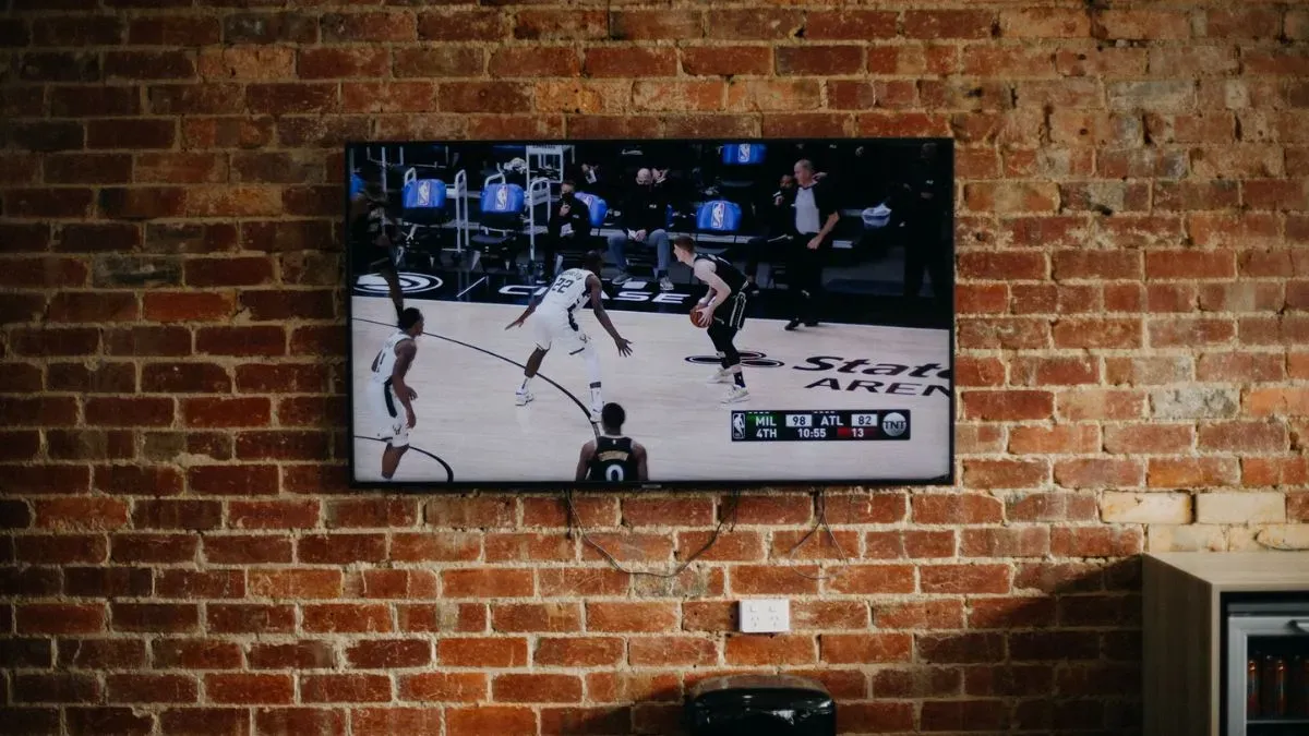 Can I Watch Sports On A Smart TV?