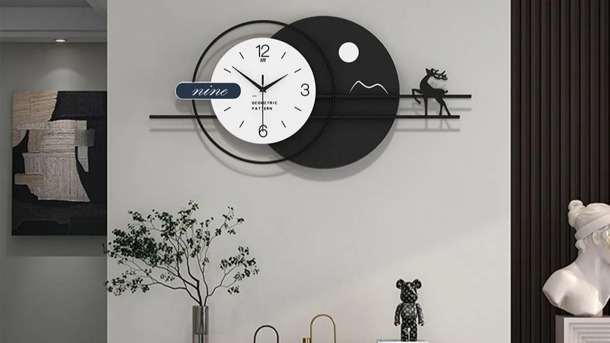 From Modern to Vintage: The Best Drawing Room Wall Clocks for Every Budget