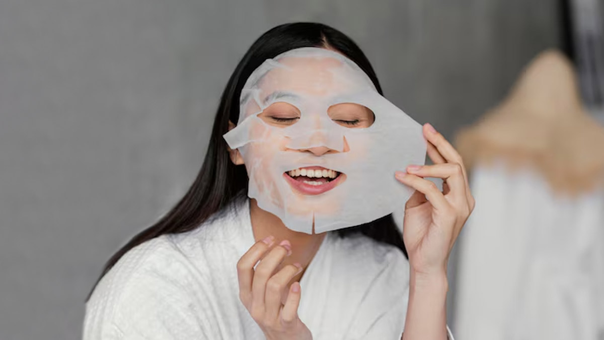 3 DIY Face Sheet Masks For Glowing And Hydrated Skin | HerZindagi