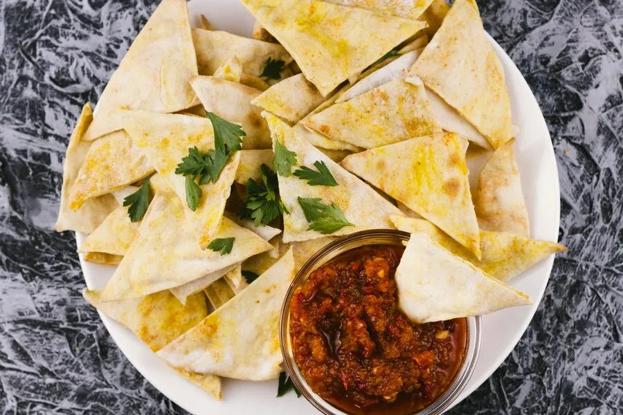 How To Make Pita Bread Nachos? | Herzindagi