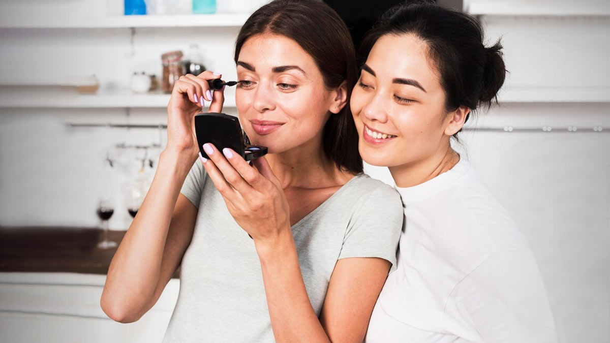 Should You Share Your Lipsticks, Kajal, And Other Makeup Items ...
