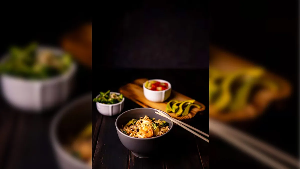 Korean Potsticker Salad: Here's An Easy 5-Step Recipe To Make Bibim ...