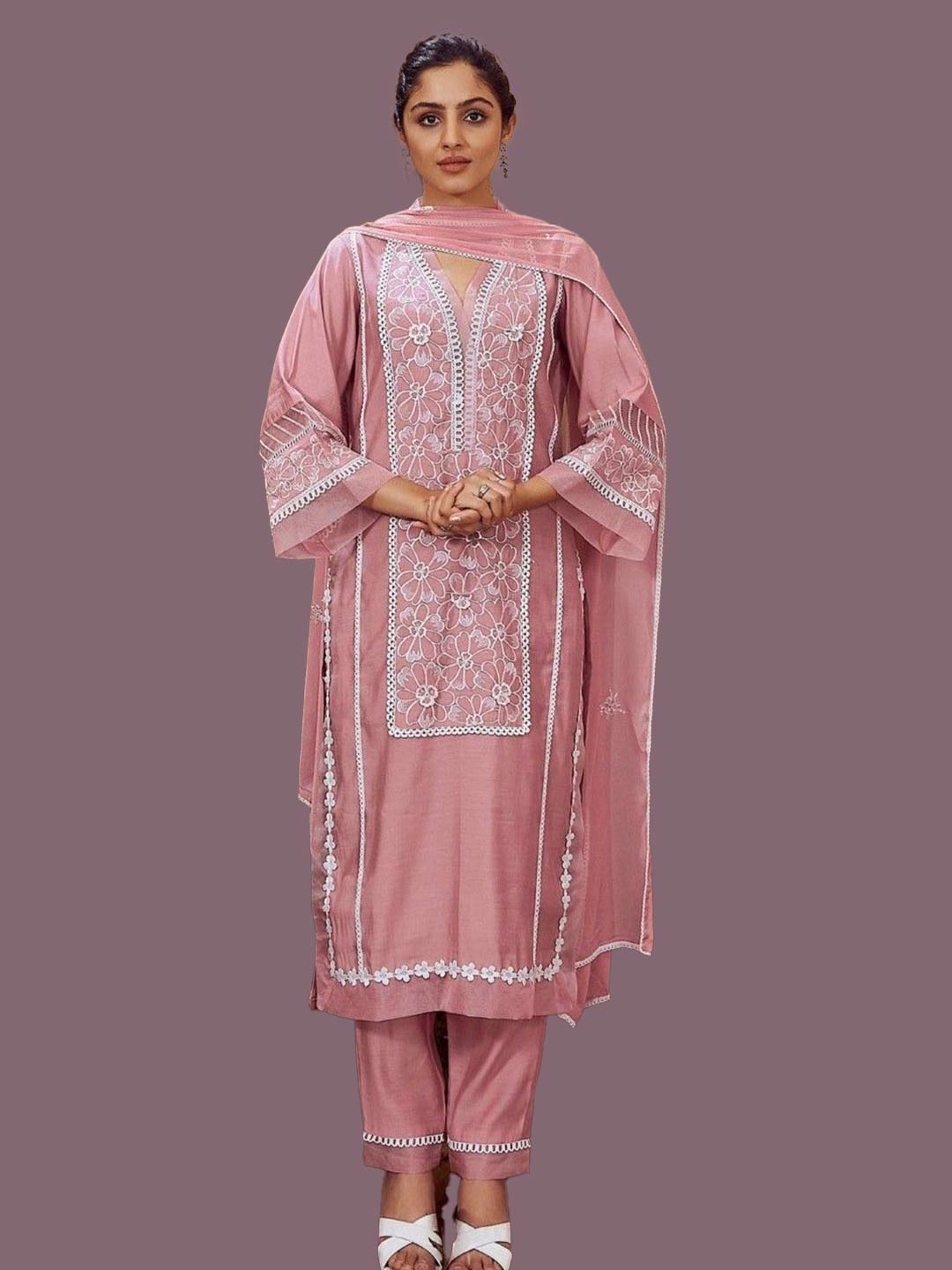 5 Beautiful Pakistani Trousers Designs | Herzindagi