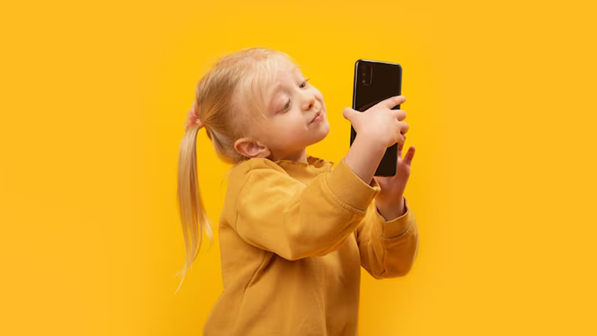 Smartphone Overuse in Kids: Its Effects on Children And 5 Tips on ...