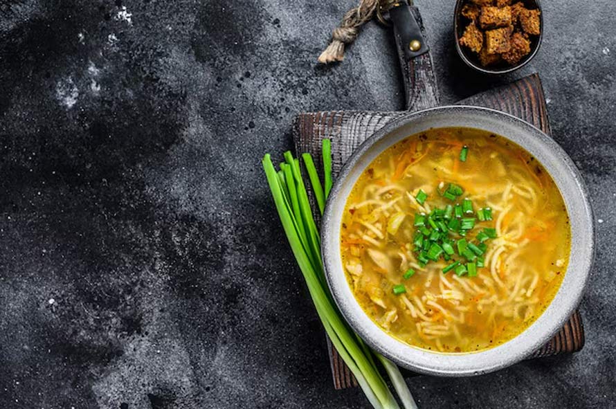 9 Steps To Make A Flavourful Veg Thukpa Soup And Keep Yourself Warm ...