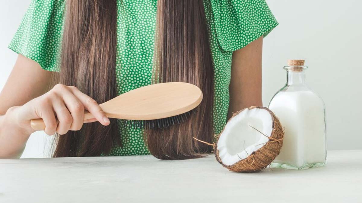 Expert Says How You Can Use Coconut Milk For Hair Growth | HerZindagi
