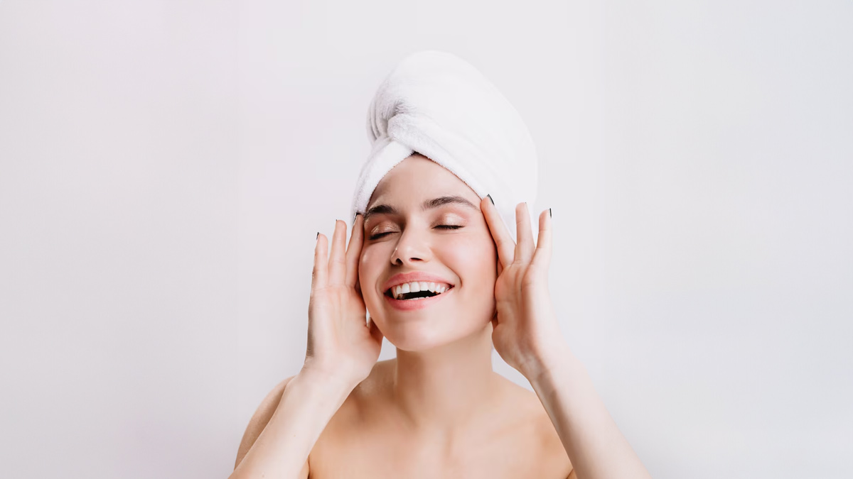 5 Best Facials For Dry Skin To Nourish And Restore That Glow: Expert Recommendations Inside ...