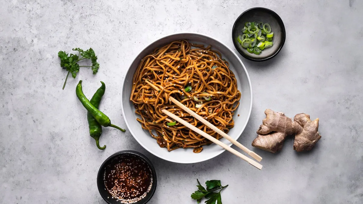 Korean Soy Sauce Noodles Recipe: A 20 Minutes K-Obsessed Delight ...