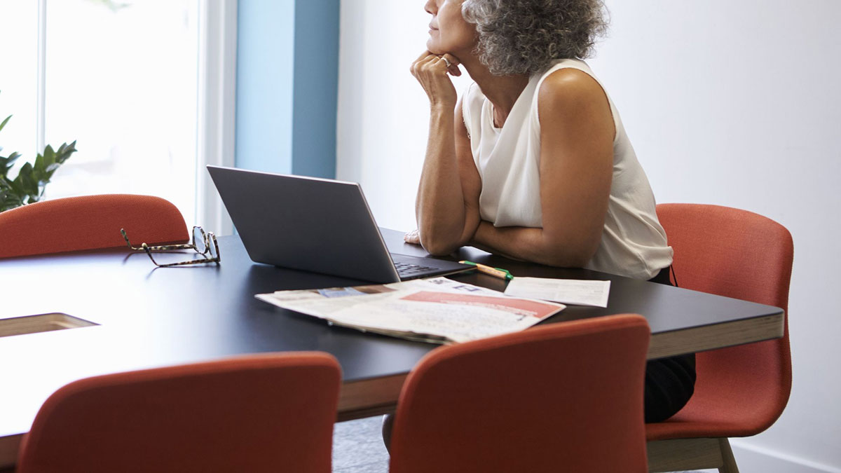 5 Essential Tips For Managing Menopause Symptoms At Work, According To ...