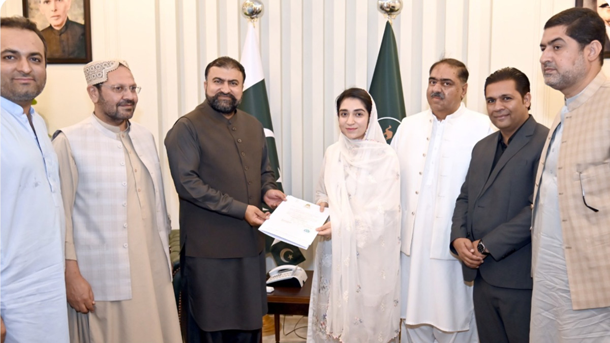 Kashish Chaudhary Becomes The First Hindu Woman To Be Assistant ...