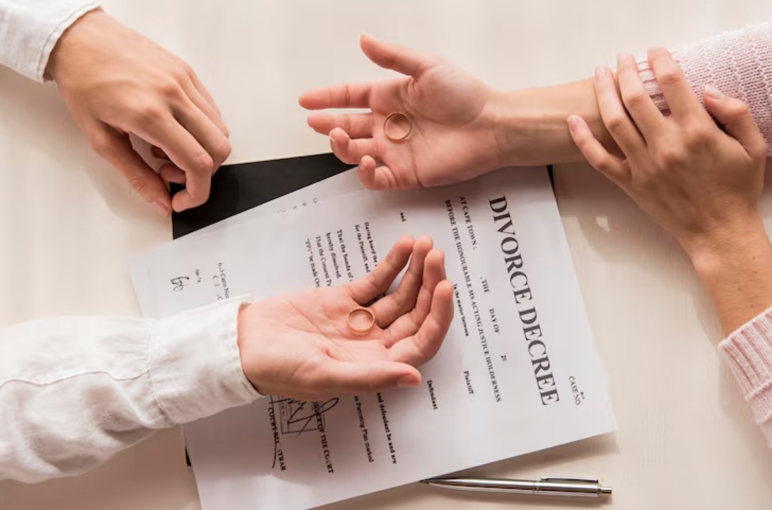 What Is Divorce Month Trend? Why January Sees Spike in Divorces and How ...