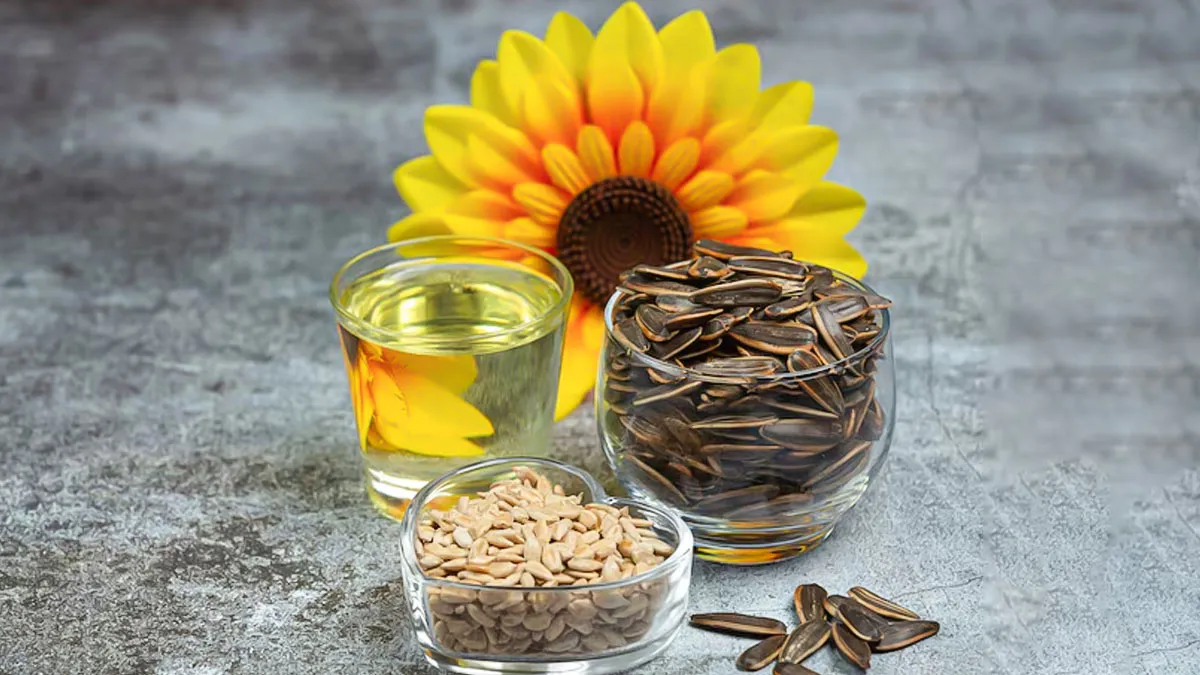 Sunflower Seeds Benefits For Skin: 5 Reasons Your Skin Will Glow ...