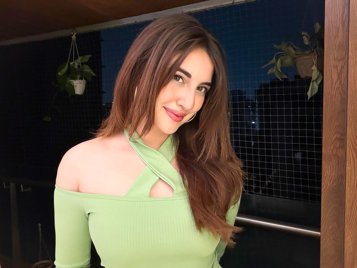 Who Is Samreen Kaur? Net Worth, Career, And Everything About Arshdeep ...