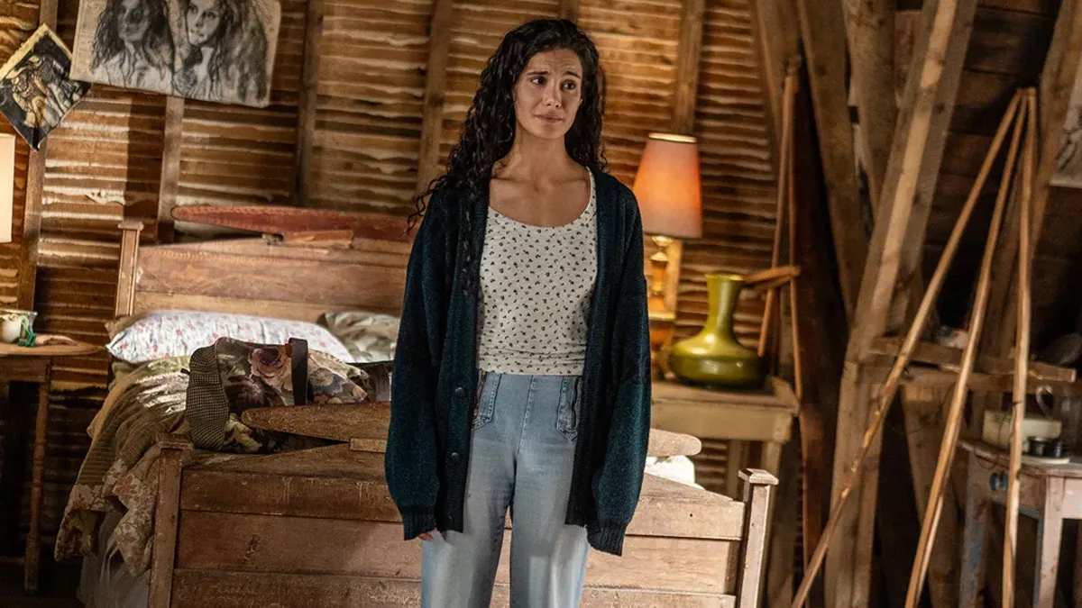 From Season 4 Episode 8 Ending Explained: Is Fatima Dying Or Becoming A ...