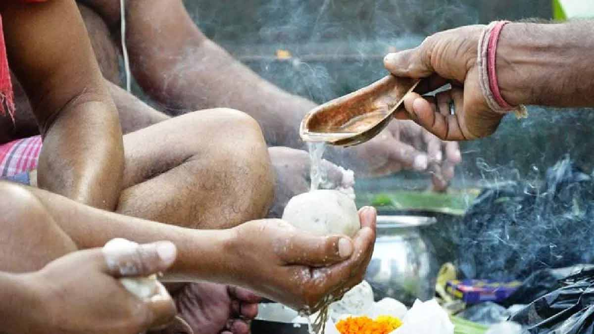 Pitru Paksha 2024: अकाल मृत्यु या अविवाहित पितरों का भी किया जाता है ...