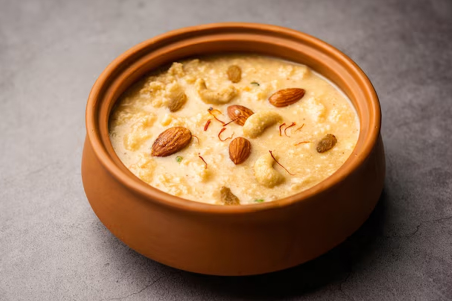 Shardiya Navratri 2024 Bhog Recipe: देवी मां के लिए दूसरे दिन बनाएं गुर ...