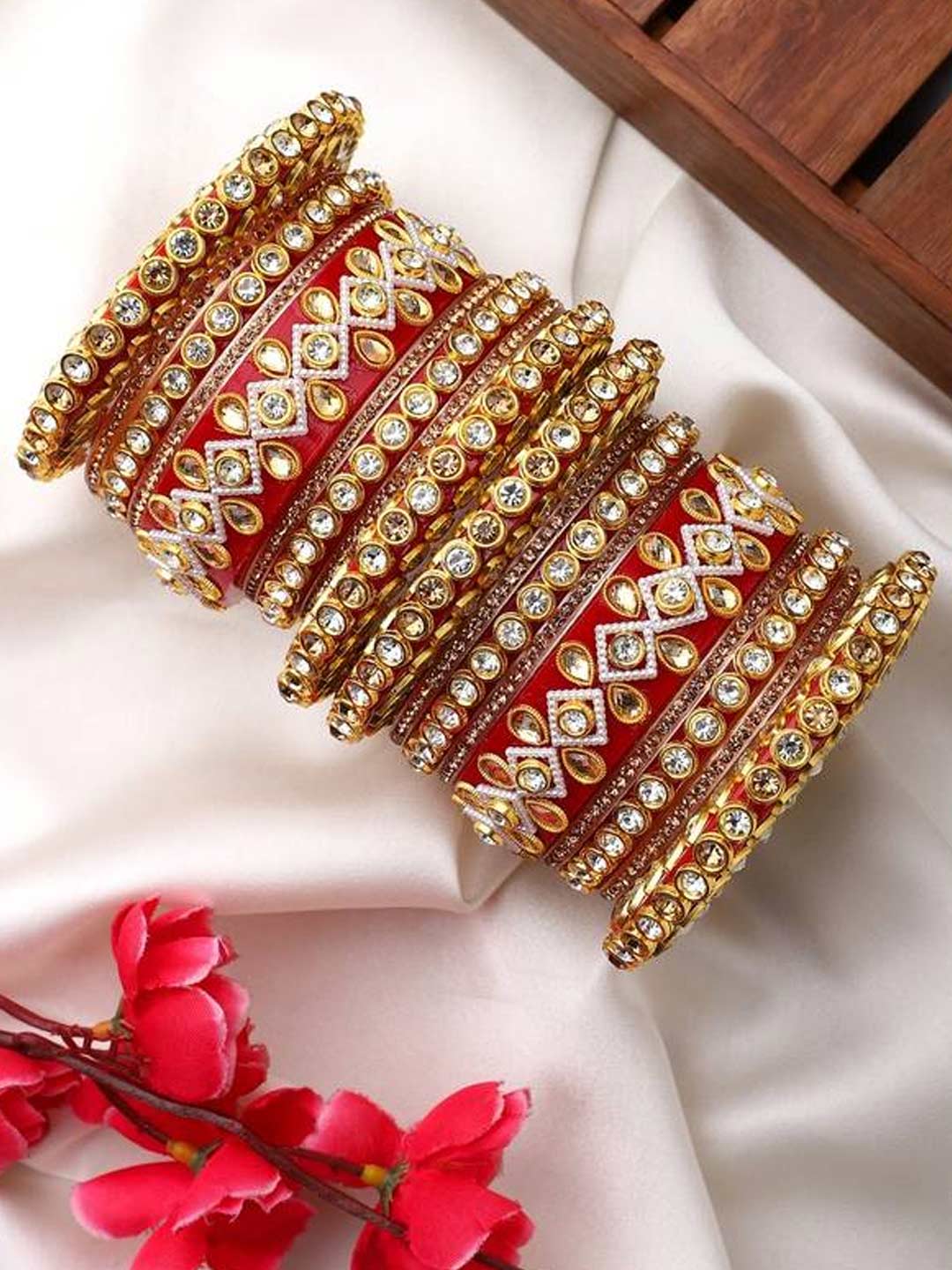 Karwa Chauth 2024 Rajputi Bangles Design: करवा चौथ के मौके पर चौड़े ...