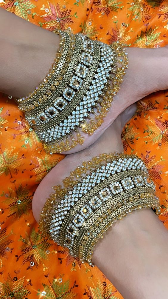 Karwa Chauth 2024 Payal Designs: करवा चौथ के दिन थुलथुले और छोटे पैरों के लिए खास हैं पायल की ये ...