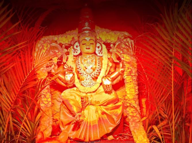 Temples in Bangalore: बेंगलुरु के इस मंदिर में काली माता बैठी हैं शांत ...