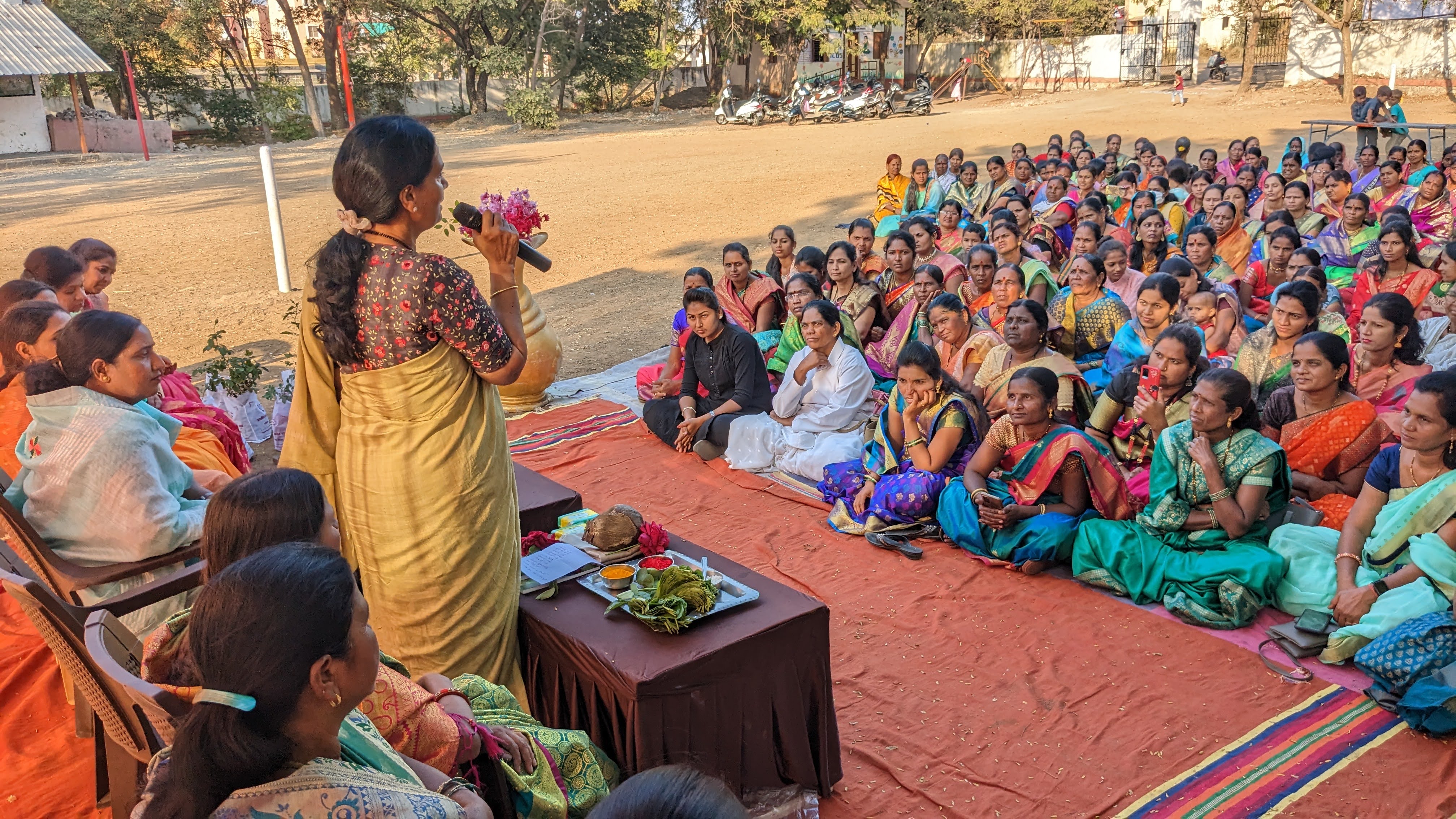 Inspirational Story: महिलाओं को अनोखे अंदाज में सशक्त बनाती हैं ...