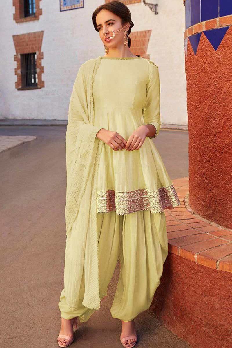 Gurupurab Suit Designs: गुरुपुरब के दिन पहनें फ्रॉक वाले सलवार-सूट, आप ...