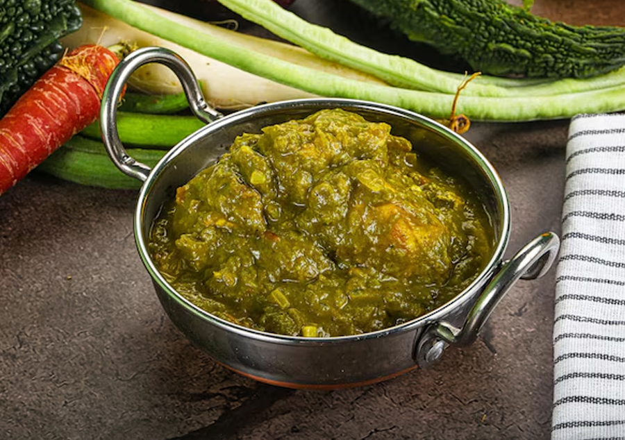 एक नहीं बल्कि कई तरह के होते हैं साग, सर्दियों में थाली का हिस्सा बनाएं ...