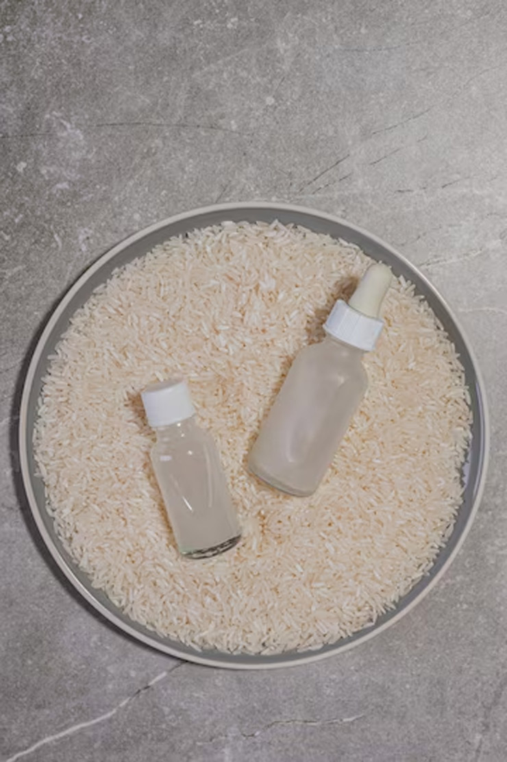 Rice Beauty Hacks: बचे हुए चावल से पाएं निखरी त्वचा, जानें कैसे करें ...