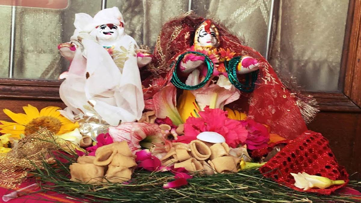 Gangaur Vrat Katha 2025: सुखी वैवाहिक जीवन के लिए गणगौर के दिन पढ़ें ये ...