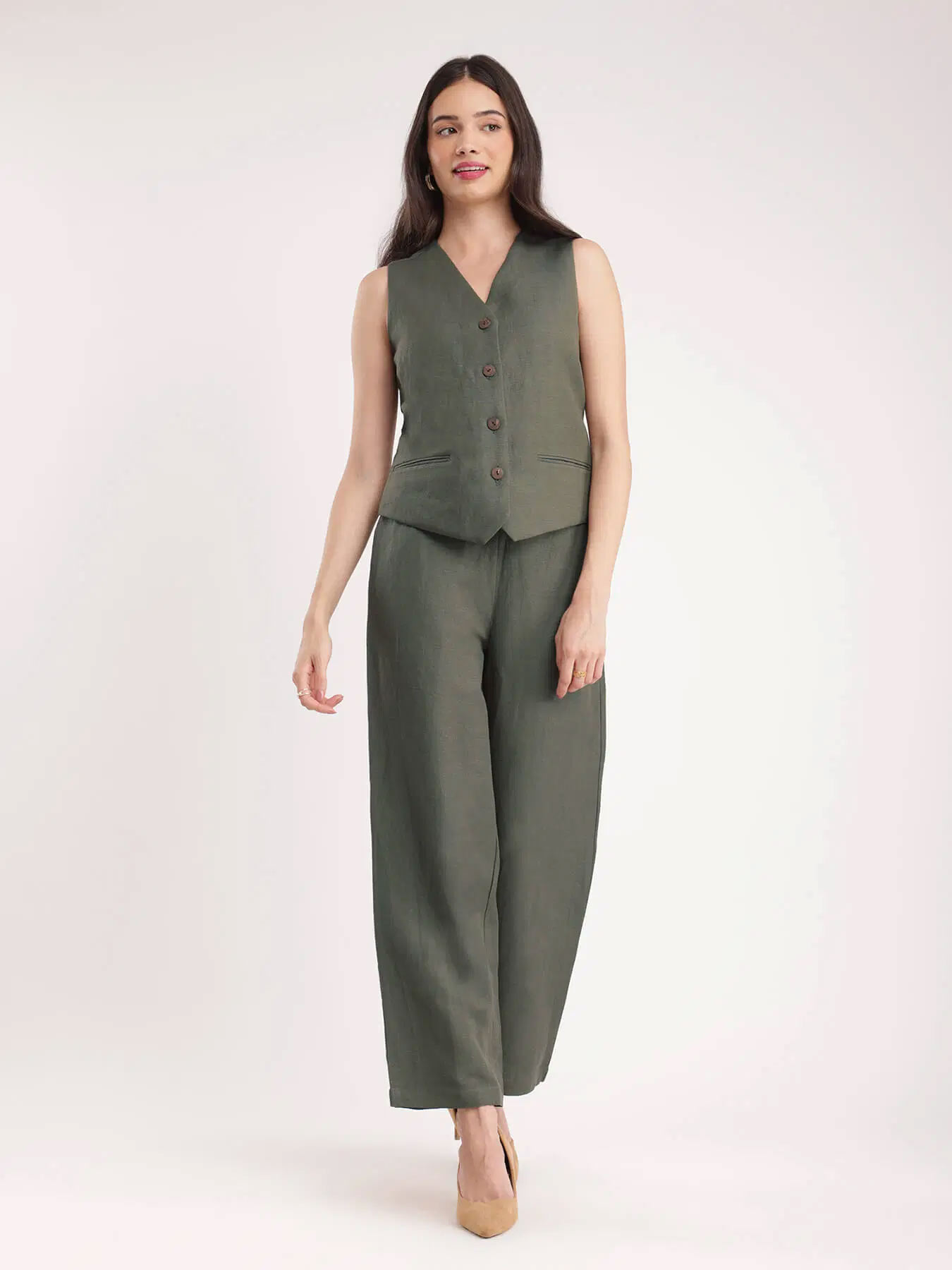 समर सीजन में कूल और कंफर्टेबल रहने के लिए अपने वार्डरोब में शामिल करें ...