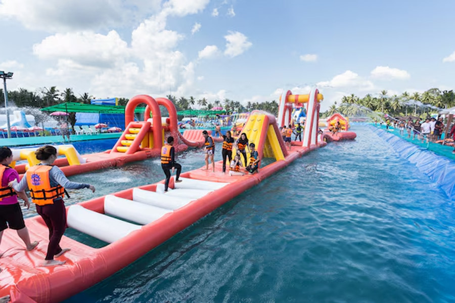 गर्मियों में जा रहे हैं वाटर पार्क तो ध्यान रखें ये बातें, मजा नहीं ...