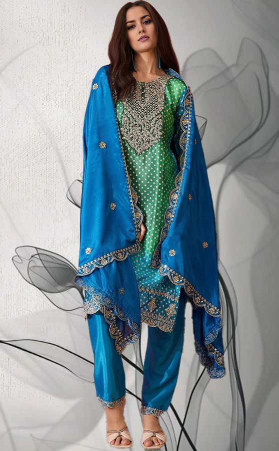 Embroidery Work Suit Design: वेडिंग फंक्शन के लिए स्टाइल करें ...