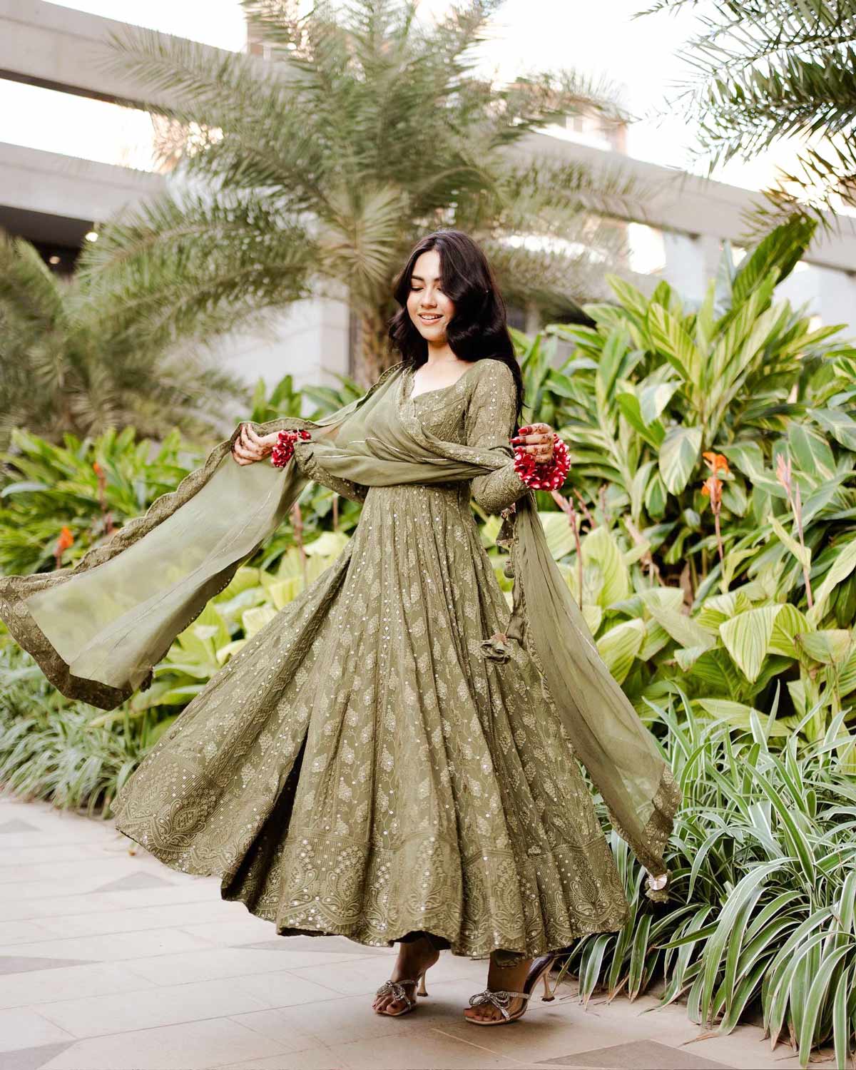 Reem Sheikh Outfit Designs: ईद पर रीम शेख की तरह पहनें एथनिक आउटफिट ...