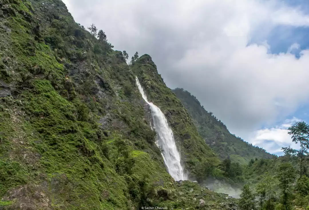 कैंची धाम से करीब 35 किमी स्थित यह जगह किसी स्वर्ग से कम नहीं, खूबसूरती ...