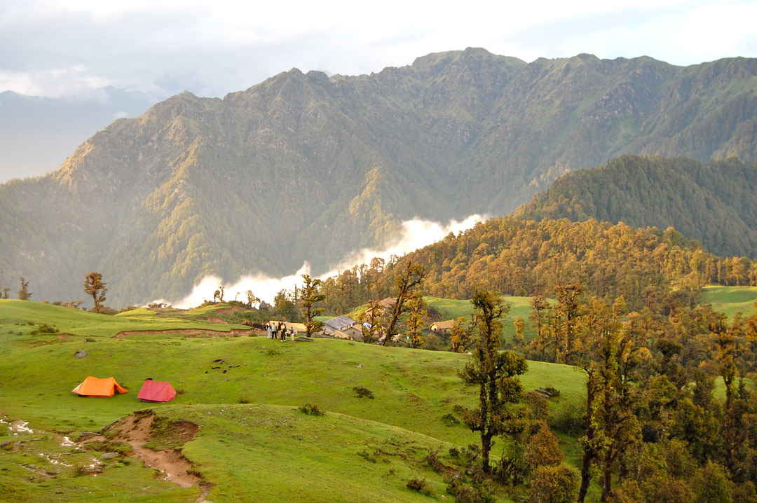कैंची धाम से करीब 35 किमी स्थित यह जगह किसी स्वर्ग से कम नहीं, खूबसूरती ...