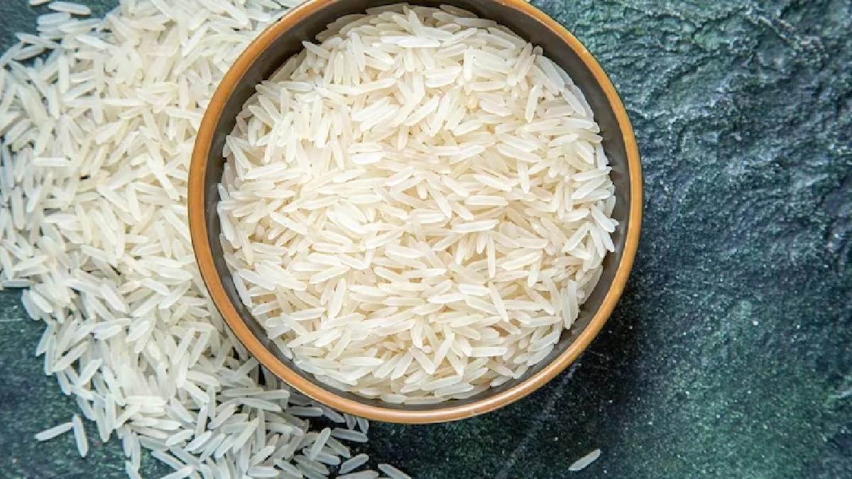 नमी ने अलमारी को बना दिया बदबू का अड्डा? अपनाएं ये स्मार्ट और सस्ते ...