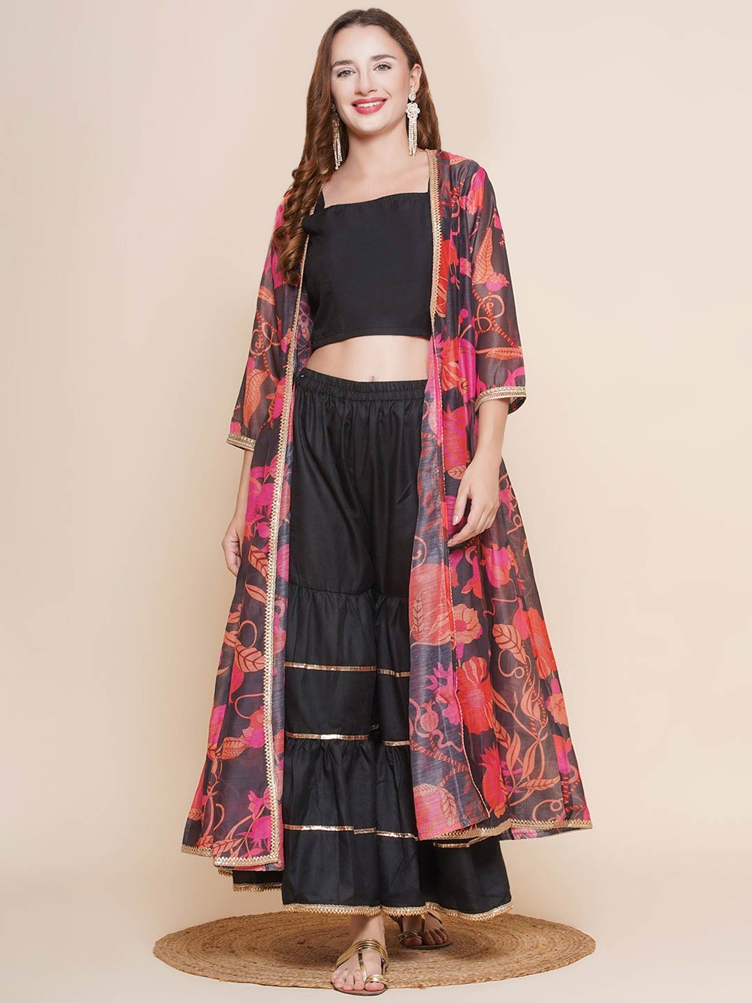 रक्षाबंधन पर मॉडर्न लुक के लिए ये Shrug with plazzo करें स्टाइल ...