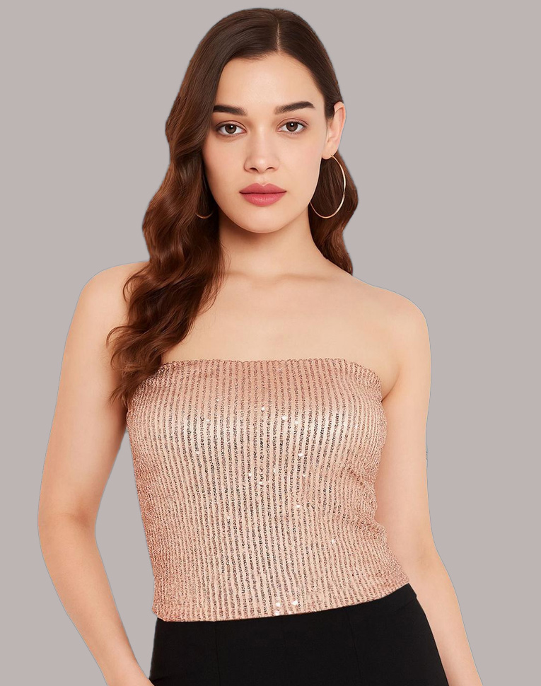 Crop Top Designs: पार्टी लुक क्रिएट करने के लिए स्टाइल करें क्रॉप टॉप ...