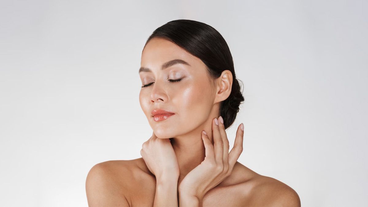 Skin Care Tips: चेहरे पर ऐसे लगाएं गेंदे के फूल का फेस पैक, चमक सकती है ...