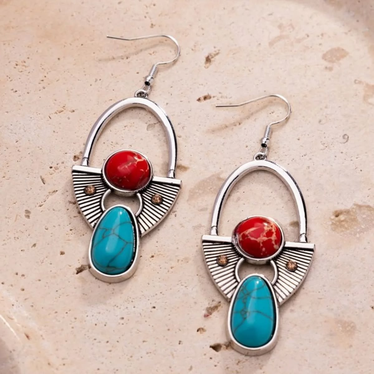 Boho Earring Designs: ट्रेंडी और यूनिक लुक के लिए बेस्ट हैं 'बोहो ...