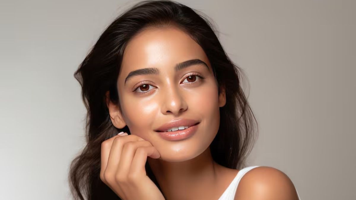 DIY Facial: चेहरे पर आएगा हीरे जैसा निखार, बस घर की चीजों से 5 आसान ...