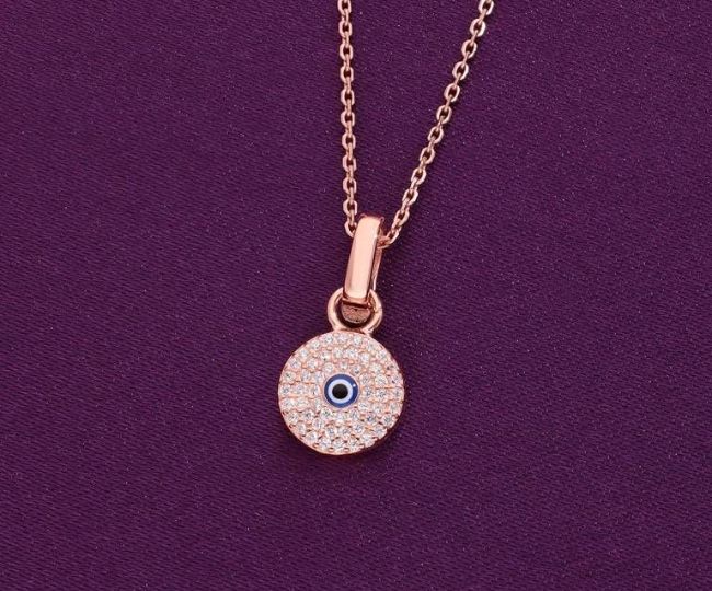 Evil Eye Locket Designs: बेटि‍यों को ग‍िफ्ट में दें ये सबसे खूबसूरत और ...