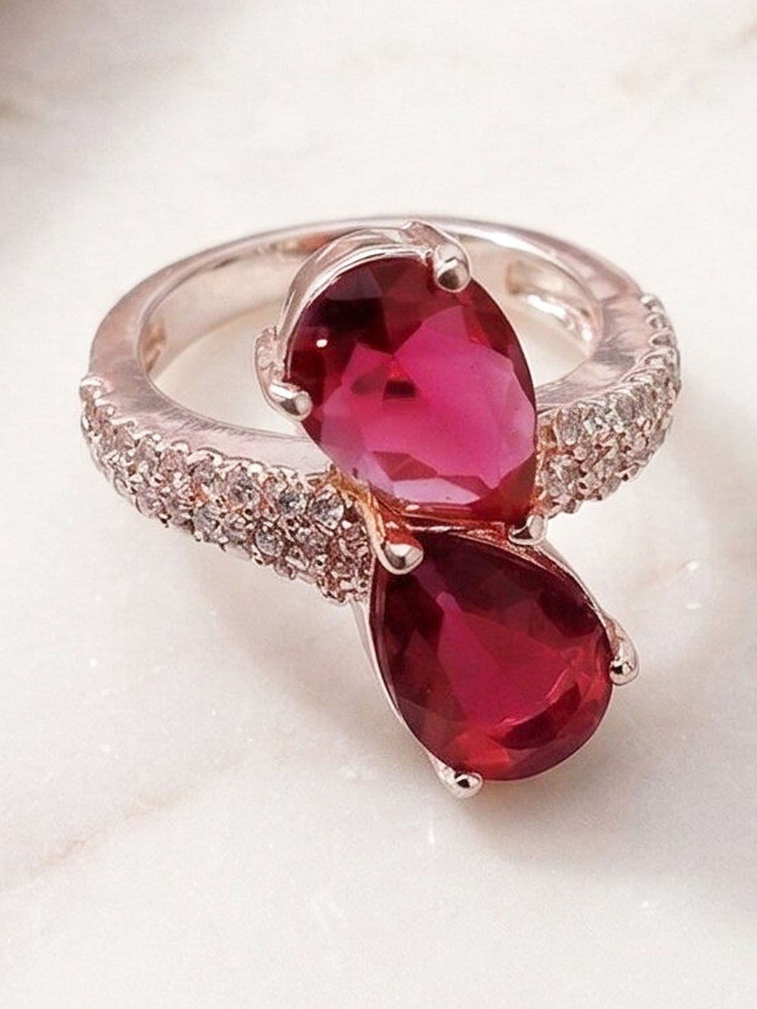 Double Stone Ring Designs: डबल स्टोन रिंग्स हाथों की बढ़ा देगी खूबसूरती ...