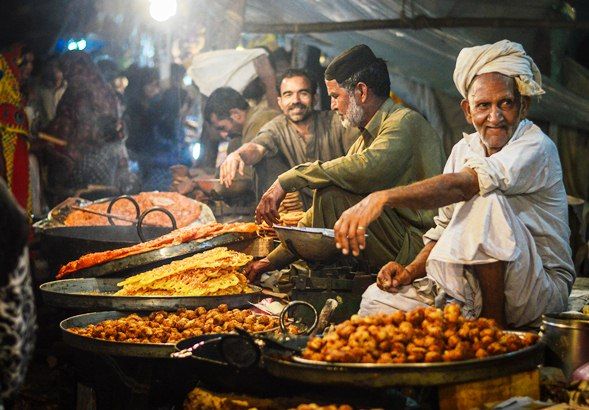 Surat में असली जायके का ठिकाना हैं ये जगहें, कम बजट में मिलेगा स्वाद का ...