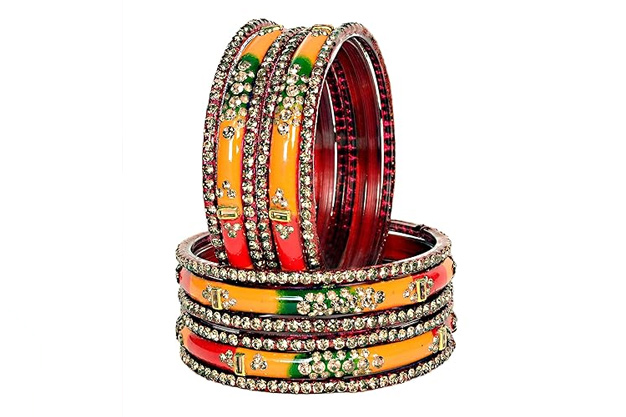 Kaanch Ki Chudi Designs: साड़ी और सूट वाले लुक में चार चांद लगा देंगी ...