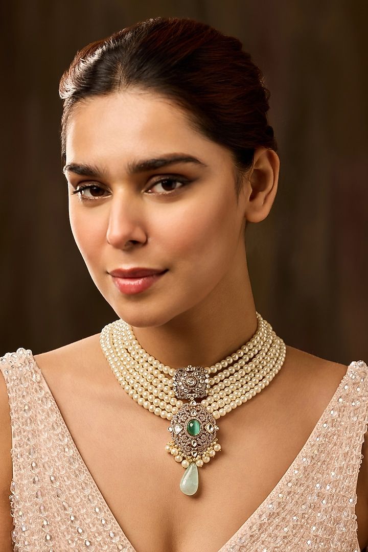 Multi Layer Pearl Choker Designs: रॉयल लुक के लिए बेस्ट हैं ये मल्टी ...