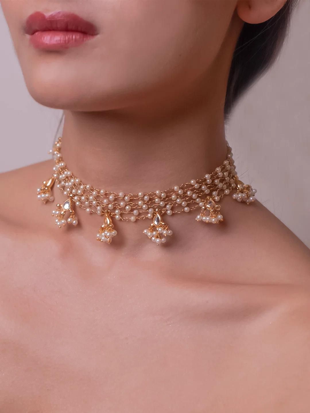 Multi Layer Pearl Choker Designs: रॉयल लुक के लिए बेस्ट हैं ये मल्टी ...