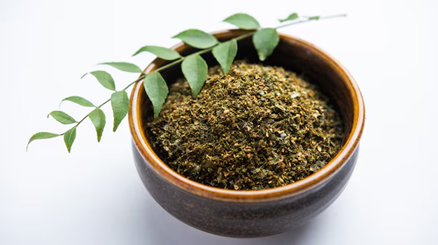 Hair Fall होगा कम, अगर खाएंगी करी पत्ते से बना यह पाउडर | curry leaves ...