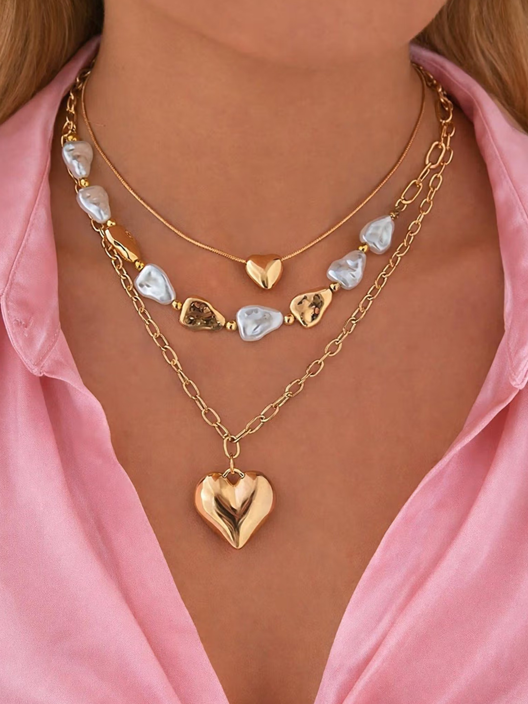 Layered Necklace Styles: वर्किंग वुमन को क्लासी लुक देंगे ये 5 लेयर्ड ...