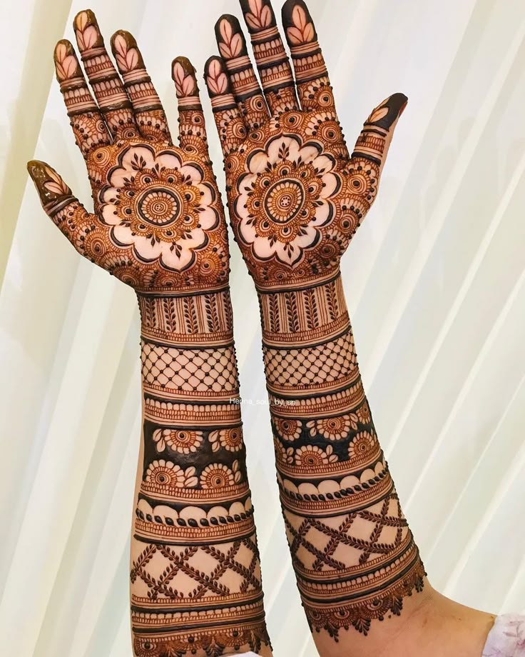 Mehndi Designs Ugadi 2025: தெலுங்கு வருடப் பிறப்பான உகாதி பண்டிகைக்கு ...