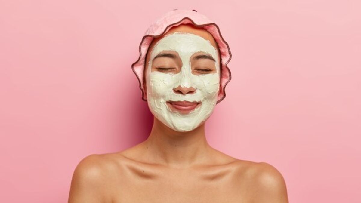 சோள மாவை பயன்படுத்தி கருமையாக இருக்கும் சருமத்தை வெள்ளையாக மாற்றலாம் ...